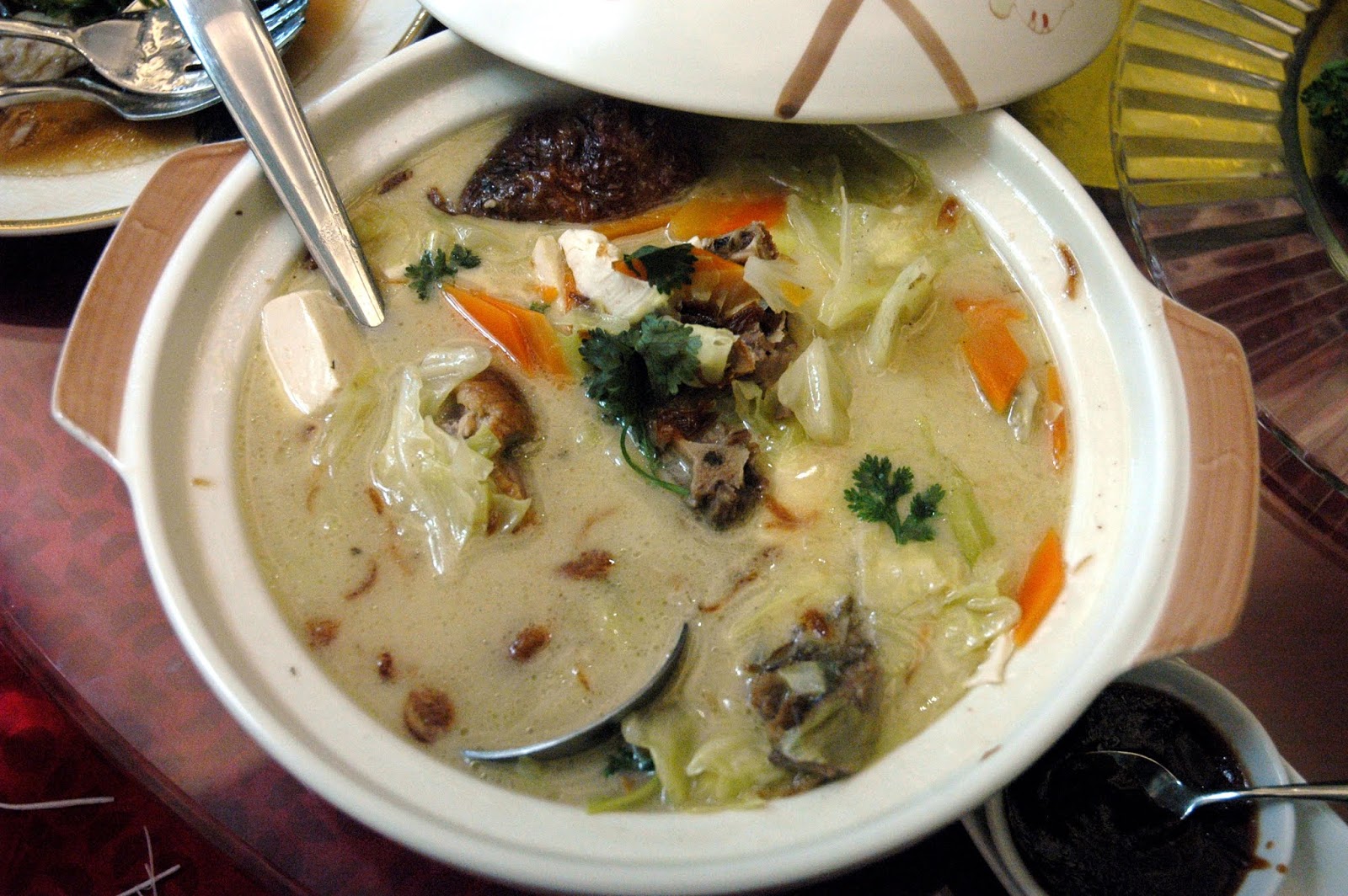 DUDE FOR FOOD: A Chinese Lauriat at Diamond Hotel's Corniche