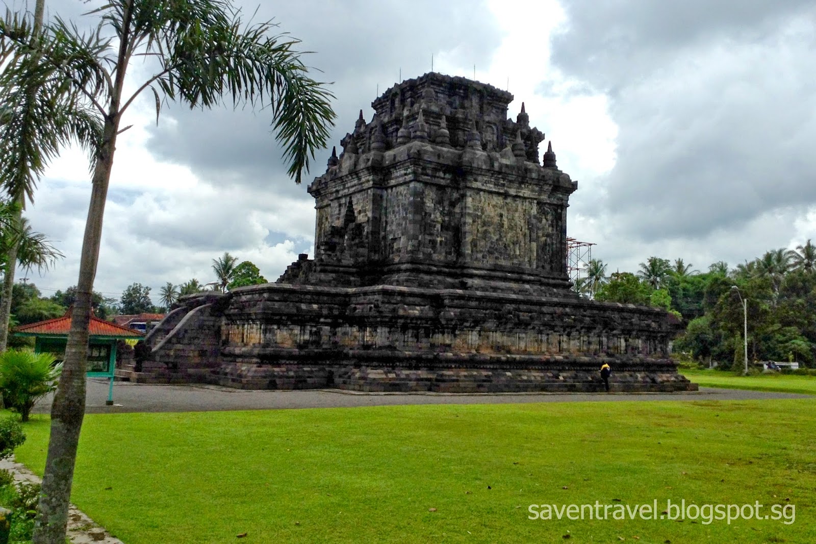 Save & Travel: Borobudur La Grande Temple