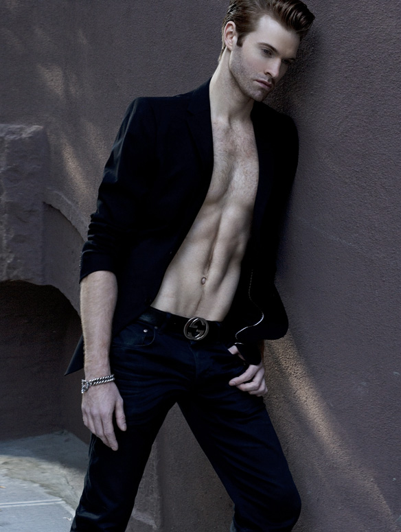 Favorite Hunks & Other Things: Monday, November 14, 2011