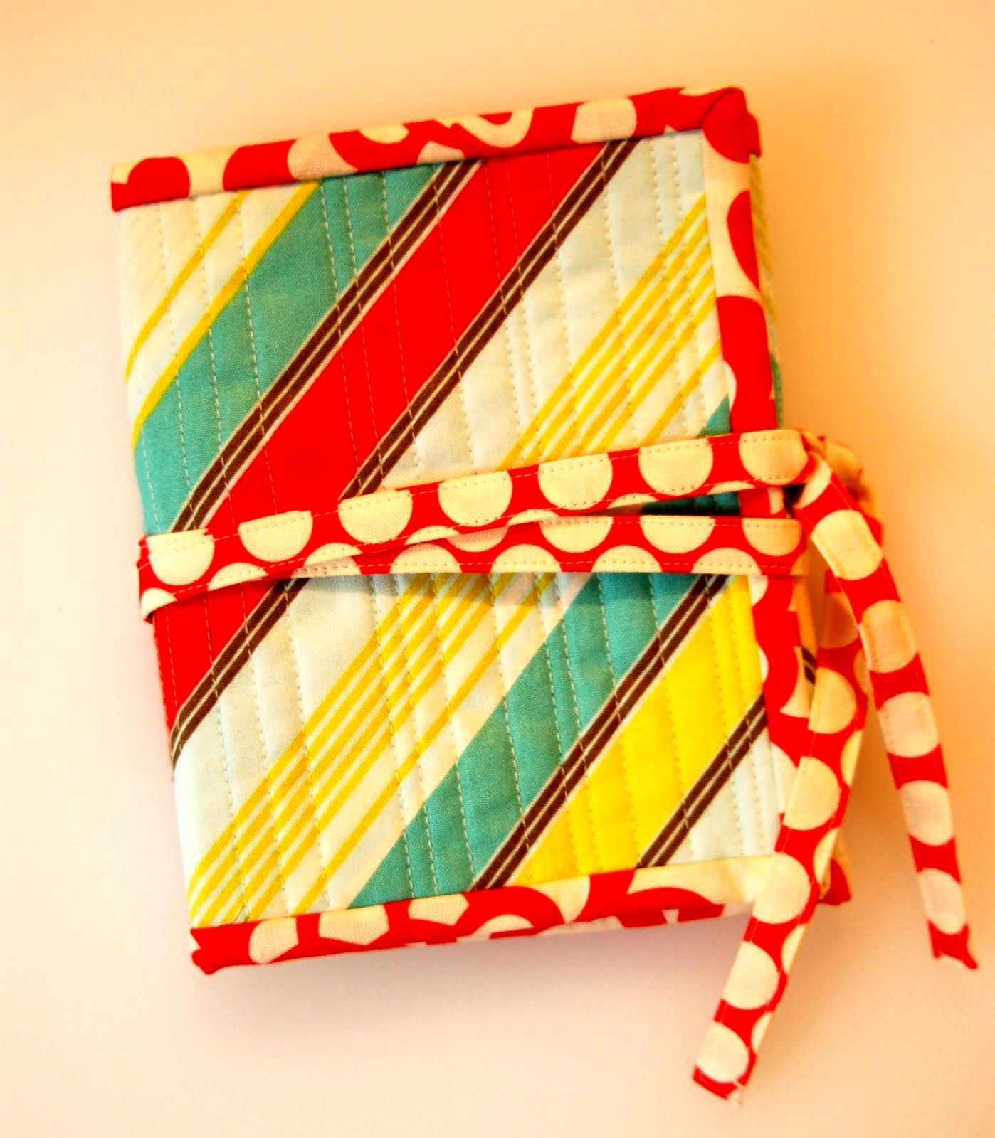 Travel Sewing Kit Pattern & Tutorial ~ DIY Tutorial Ideas!