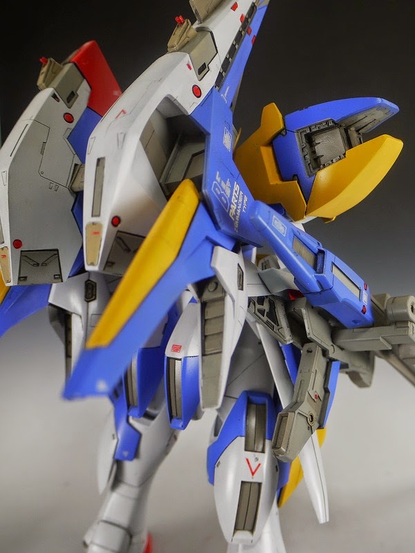 Painted Build: MAX Factory 1/72 V2 Assault Buster Gundam