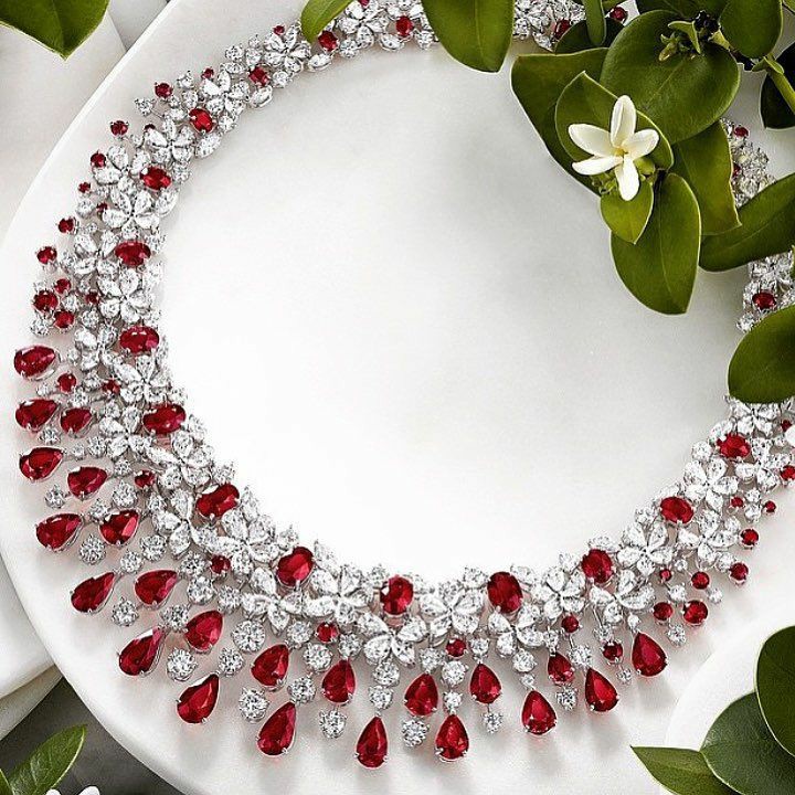 Rubies diamond necklace