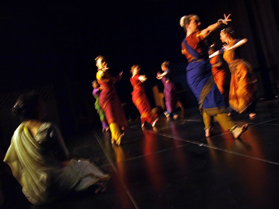 Danse Indienne (Bharata-Natyam): Cours