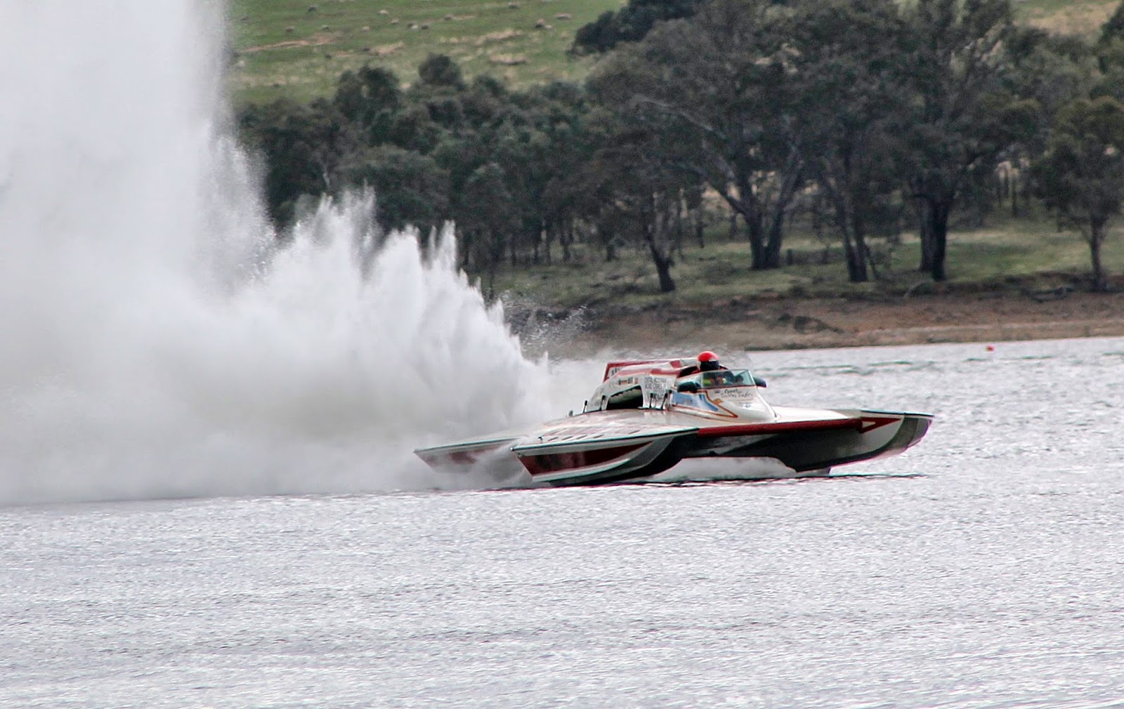 AUSSIE SKIBOATS: GRIFFITH CUP; "AUSSIE CONNECTION" ...the return of a ...