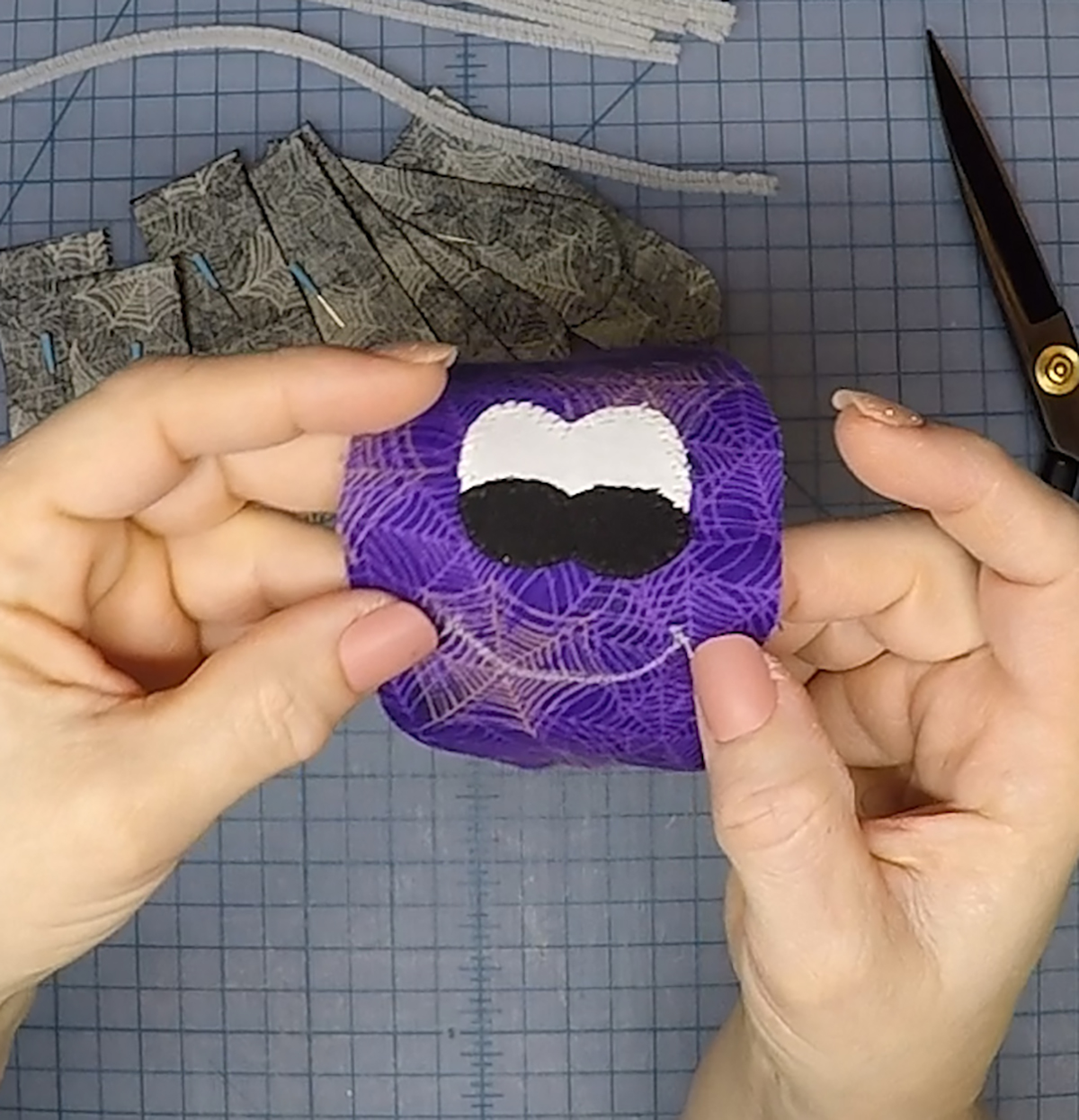 The Whimsical Workshop Studio: Sydney the Spider FREE Project