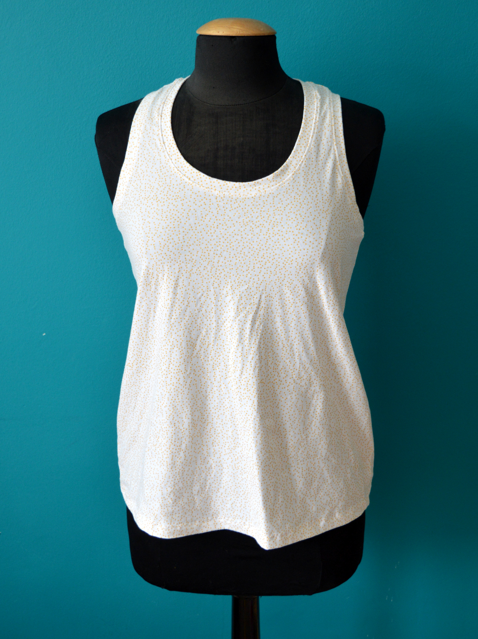 'So, Zo...': Free Pattern Friday: Women's Lago Tank