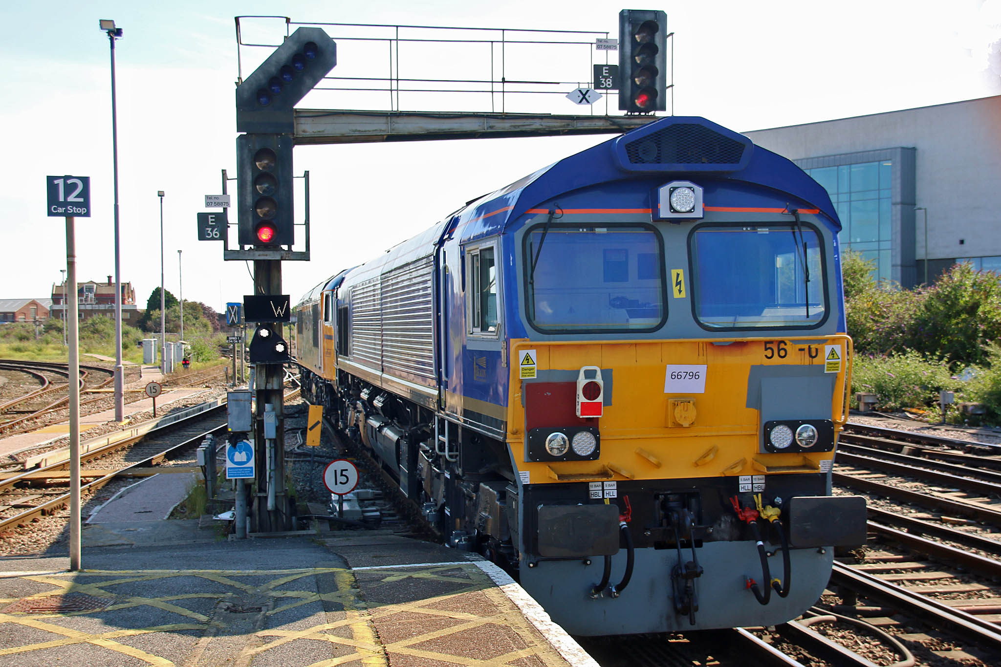 47s and other Classic Power at Southampton: 69001 and 66796 at ...