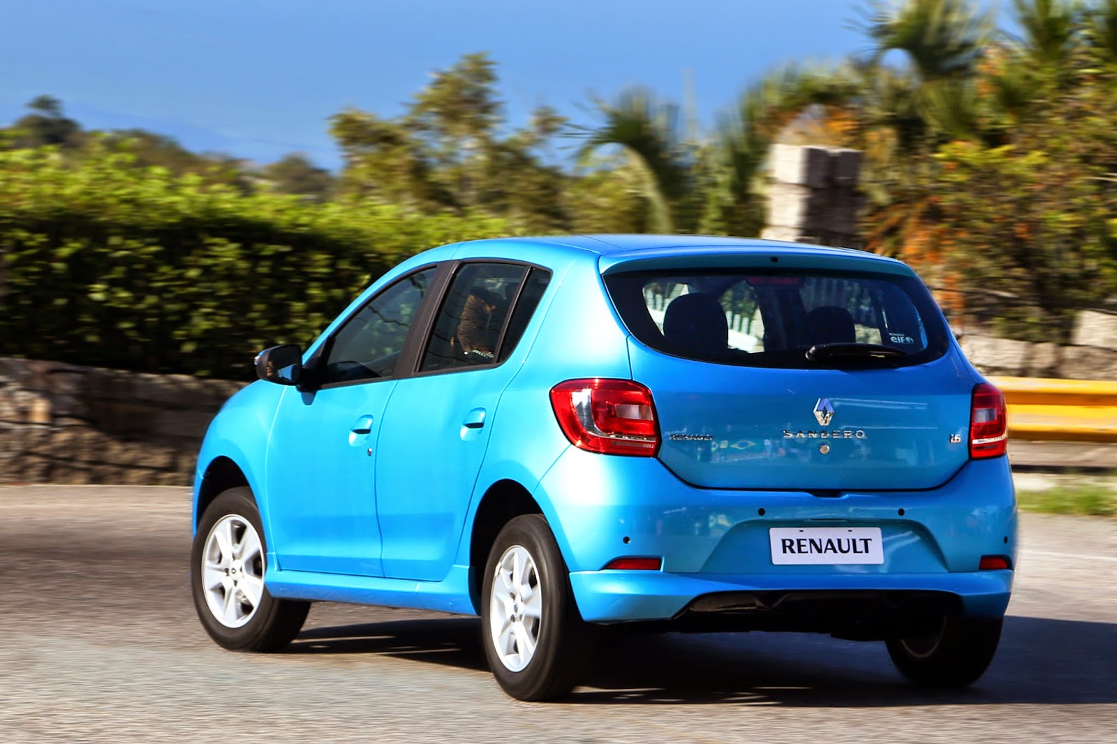 Renault apresenta nova geração do Sandero