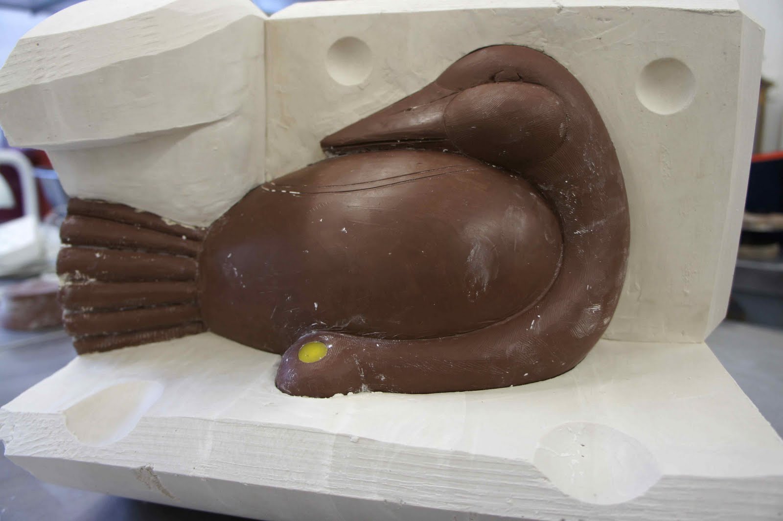 EUGENE HŐN : CERAMIC ARTIST: Decoy-duck the moulds