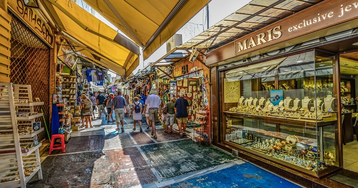 The Different Types of Shopping Malls