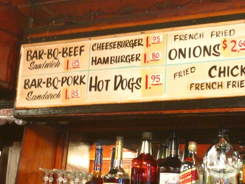 NEW YORK FOODIE .com : WORLD'S GREATEST HOT DOGS at RUTT'S HUT Where ...