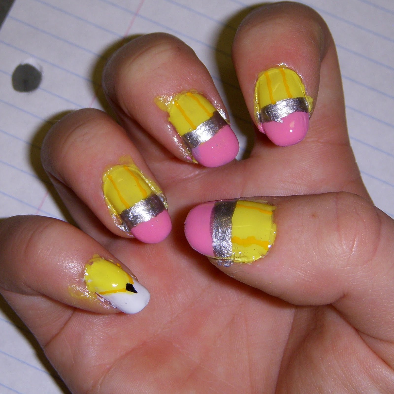 Quixii's Nails: 8/24/11 - Back to School Pencil Nails