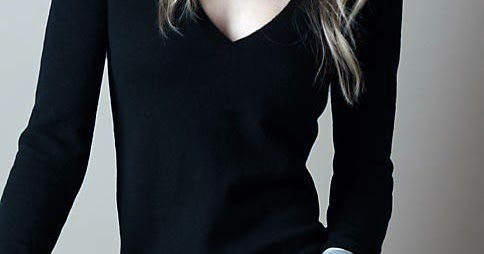 Spring | V-neck | Luvtolook | Virtual Styling