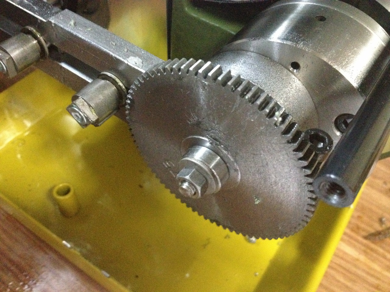 Wongster's Production: Changing Gears to Cut Threads