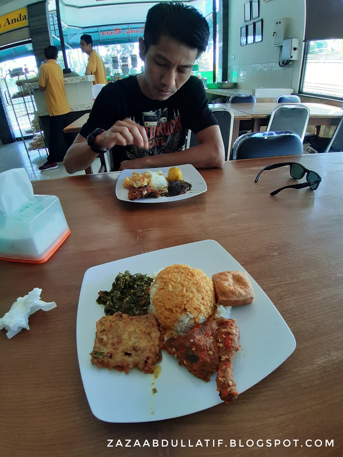 Zaza Abdul Latif: Rindu Rasa Nasi Padang, Bali