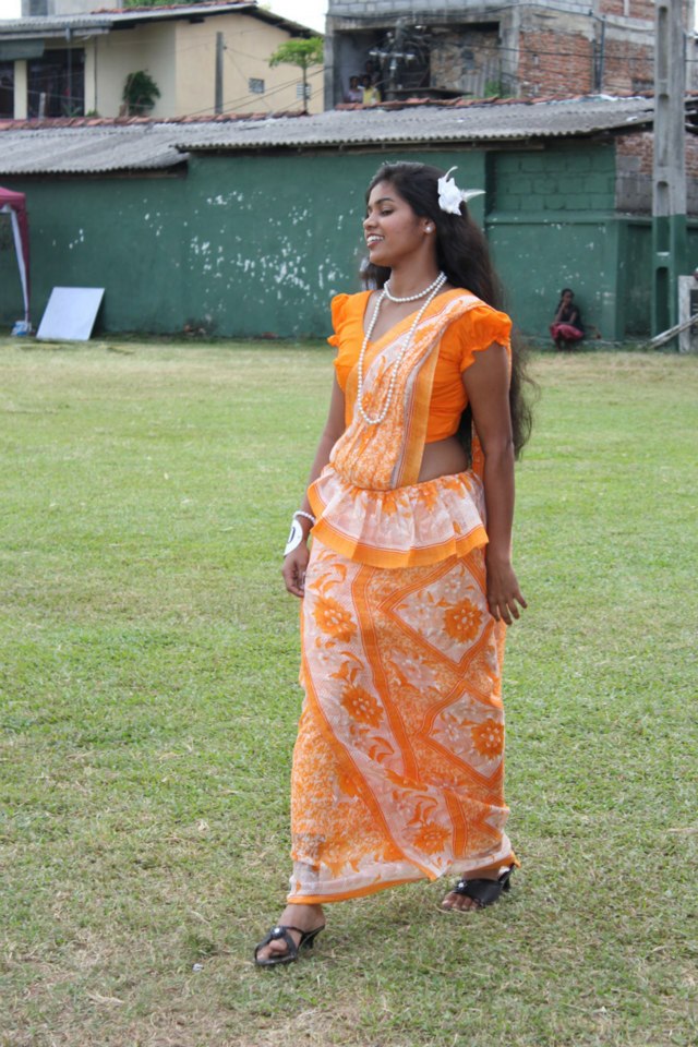 kandyan saree fashion shows - Kandyan Saree Designs