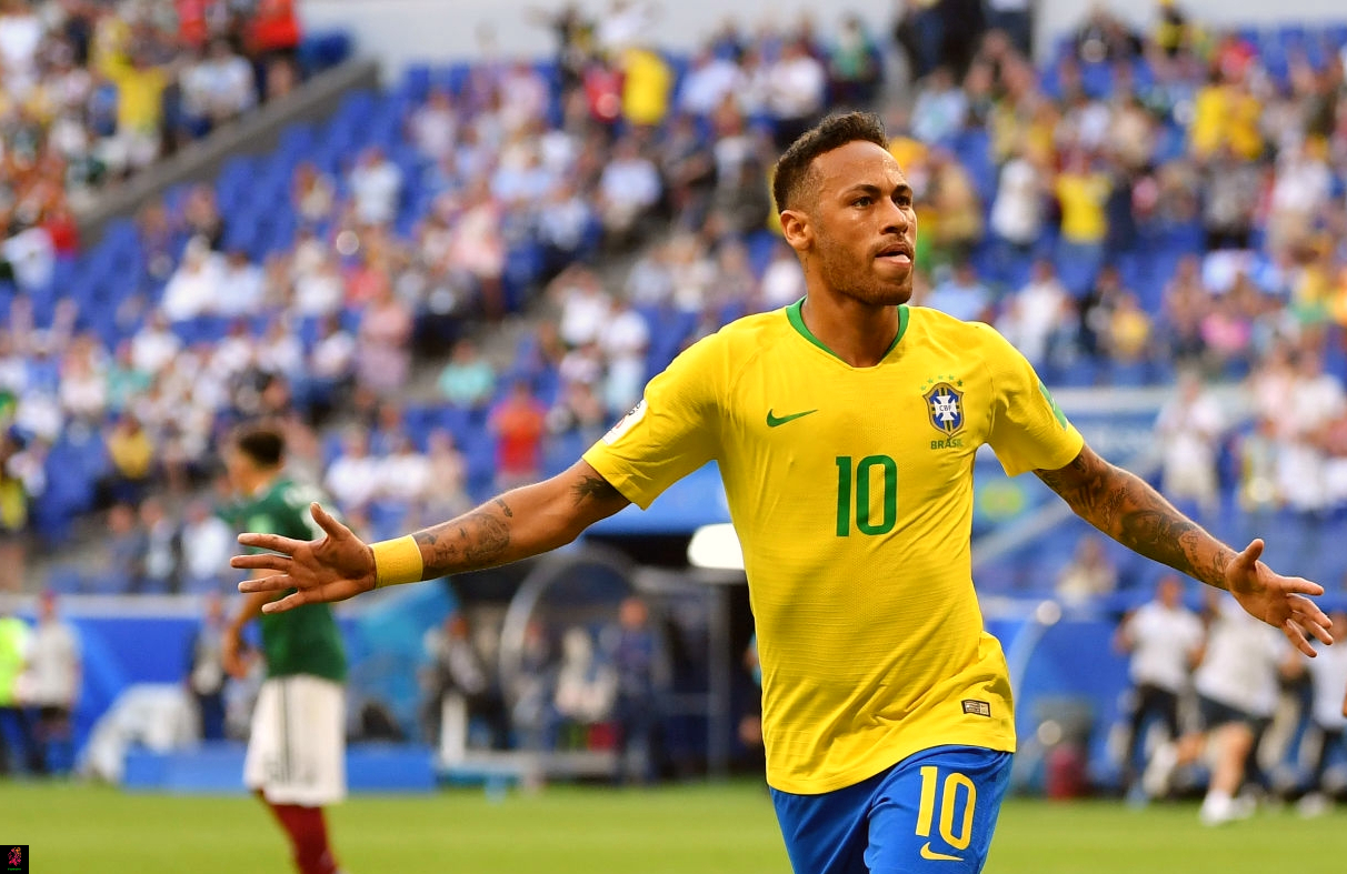 لاعب البرازيل رقم 10 و أفضل 10 لاعبين