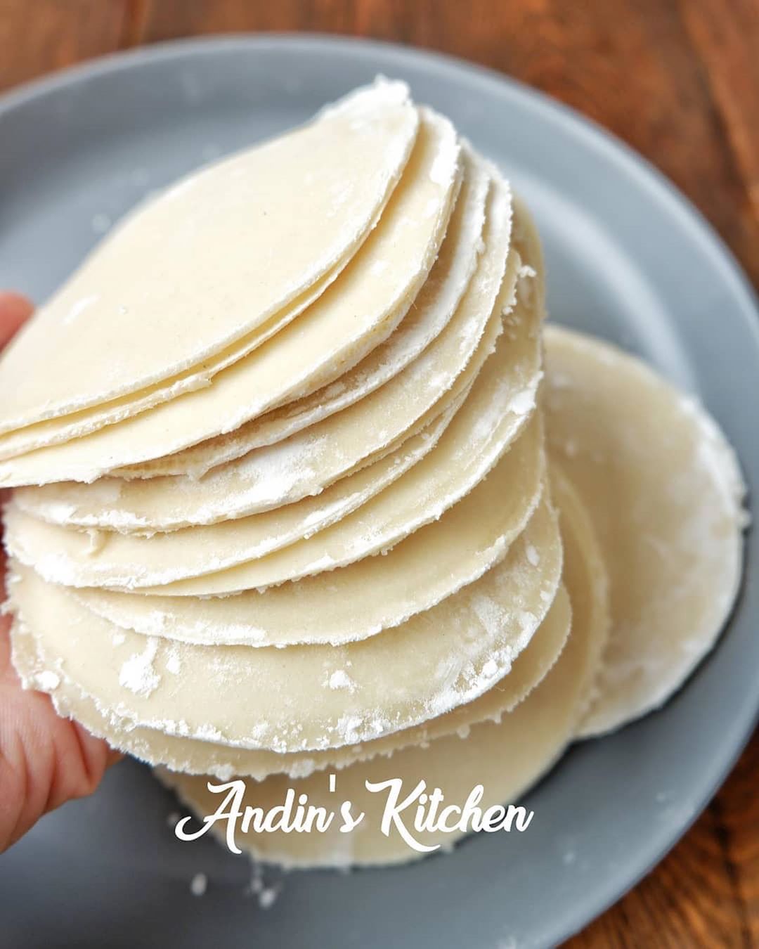MEMBUAT KULIT DUMPLING By : @andinskitchen - Bumbu sempurna