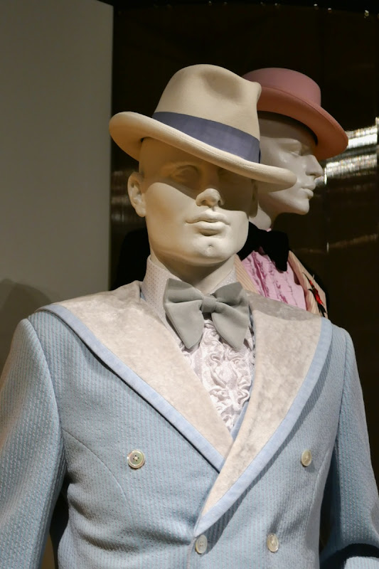 Hollywood Movie Costumes and Props: Dolemite Is My Name movie costumes ...