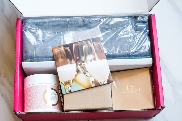 PopSugar Must Have Box - December Unboxing | Chic Essential