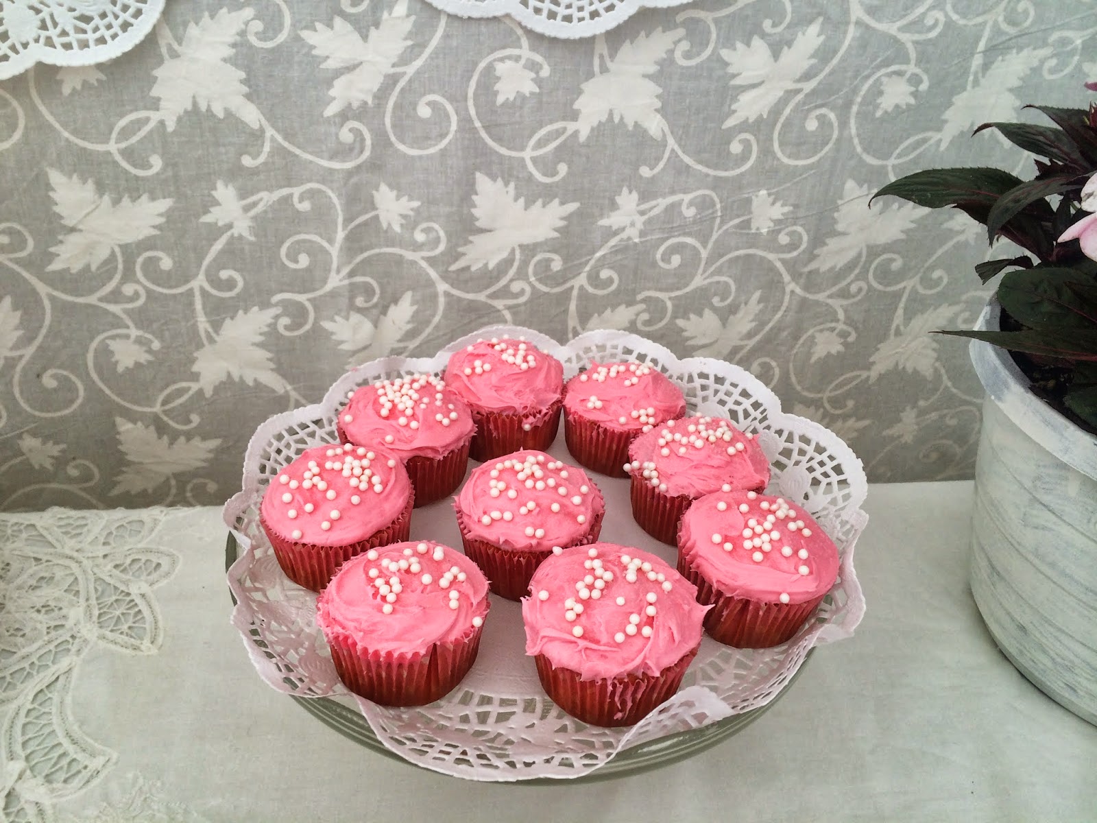 Manic Mama Miles: Pink & Pearl Baptism Party Food Table & Decorations