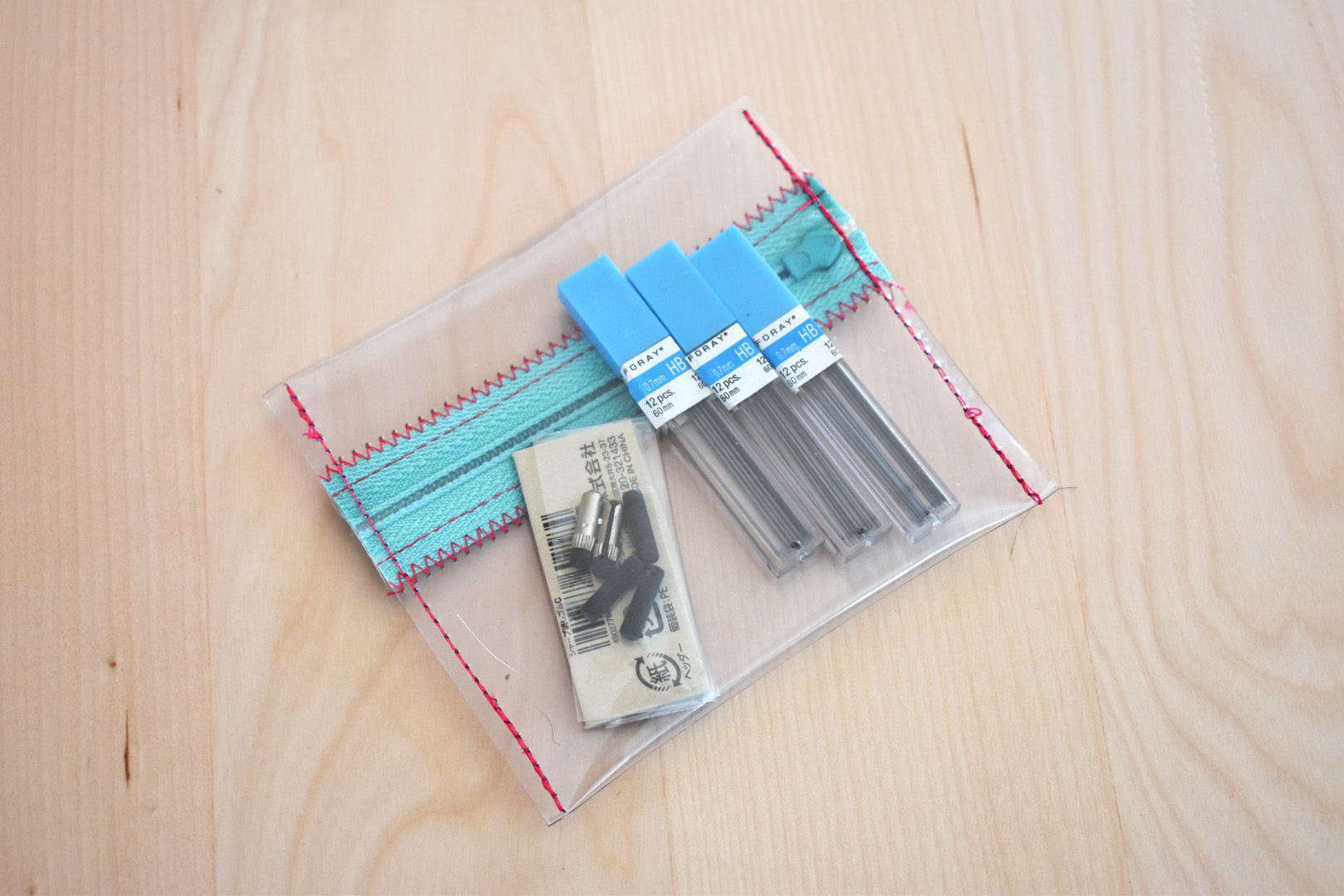 Clear Vinyl Mini Zip Pouch Tutorial