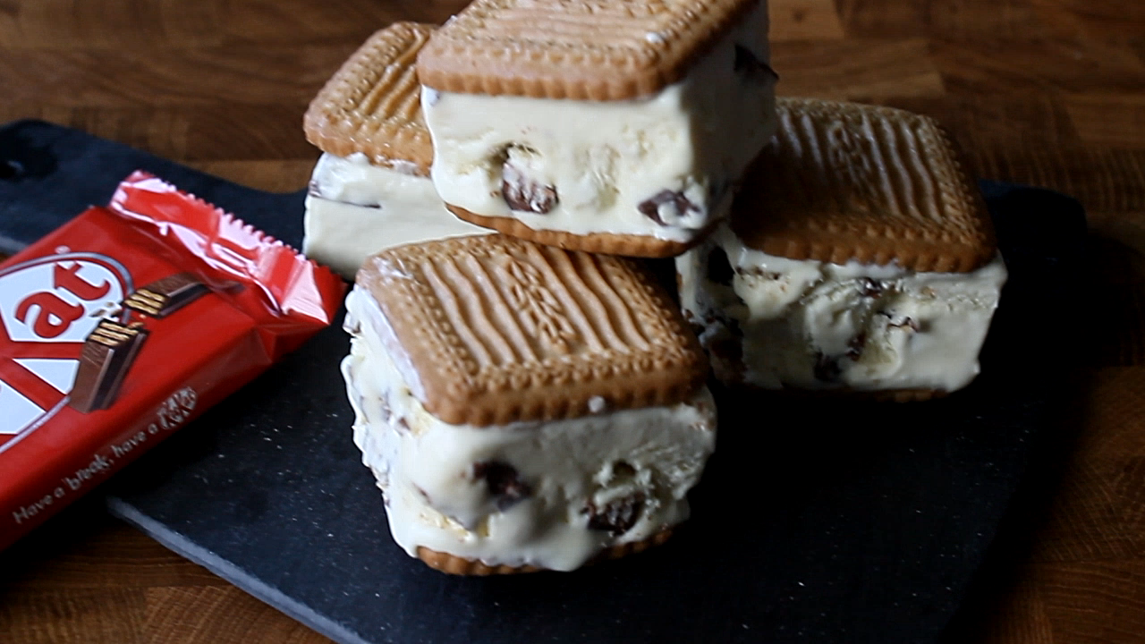 SANDWICH HELADO DE KIT KAT