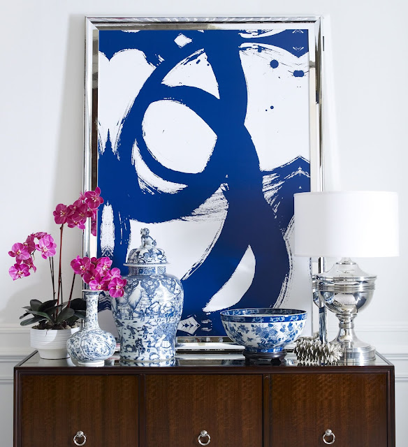 Eye For Design: Decorating Old World Interiors With Bold Modern Wall Art