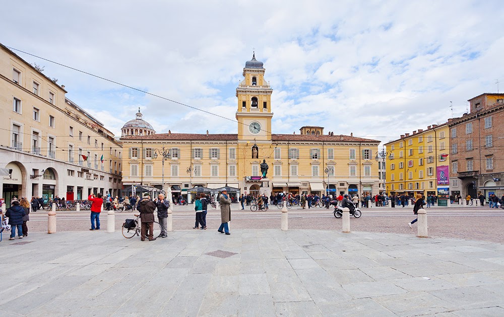 PARME POUR LES ÉTUDIANTS