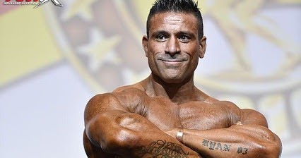 world bodybuilders pictures: switzeelandese muscles man francisco corral