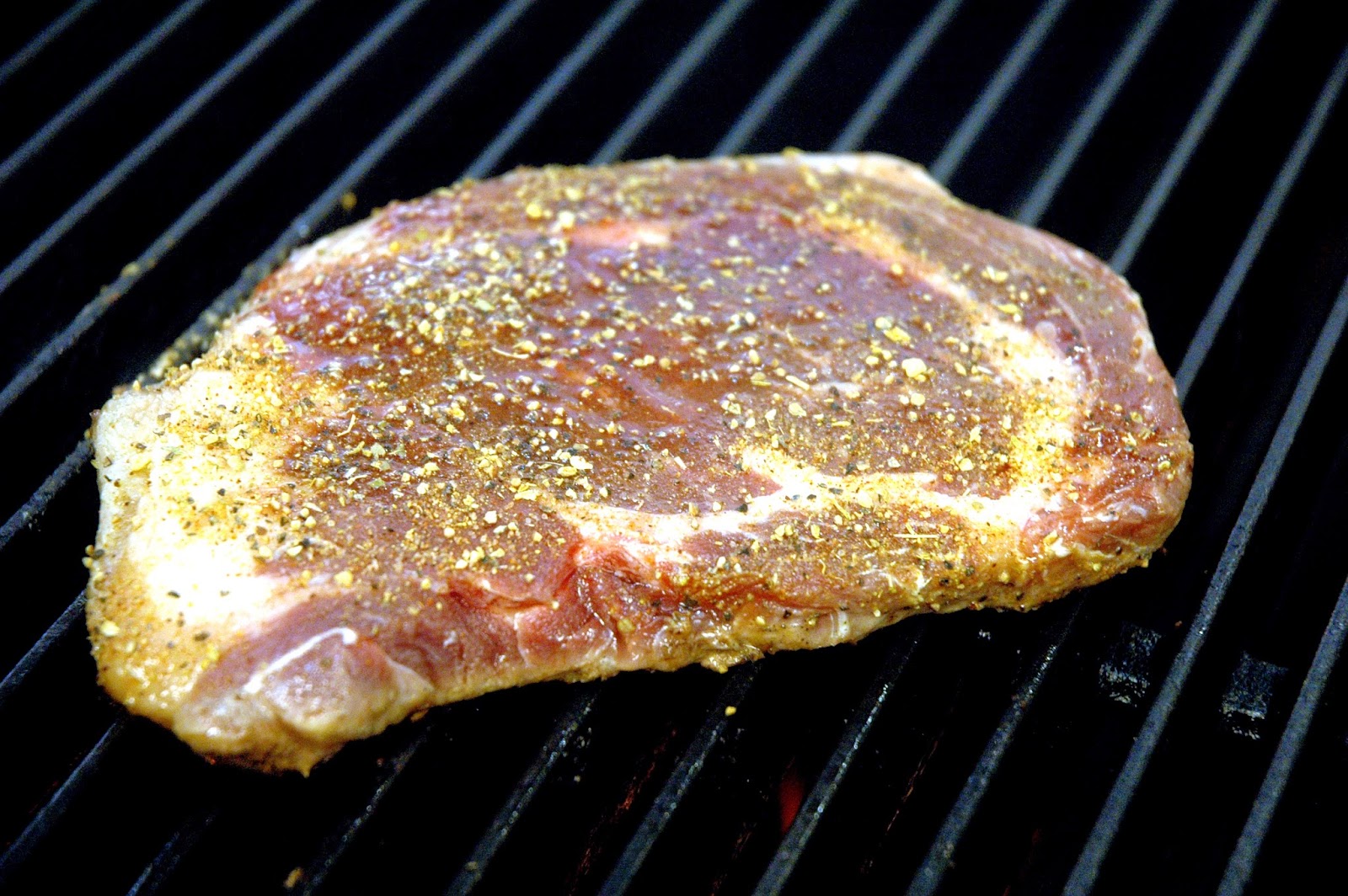 DUDE FOR FOOD: Here's the Beef: The New US Ribeye from Racks