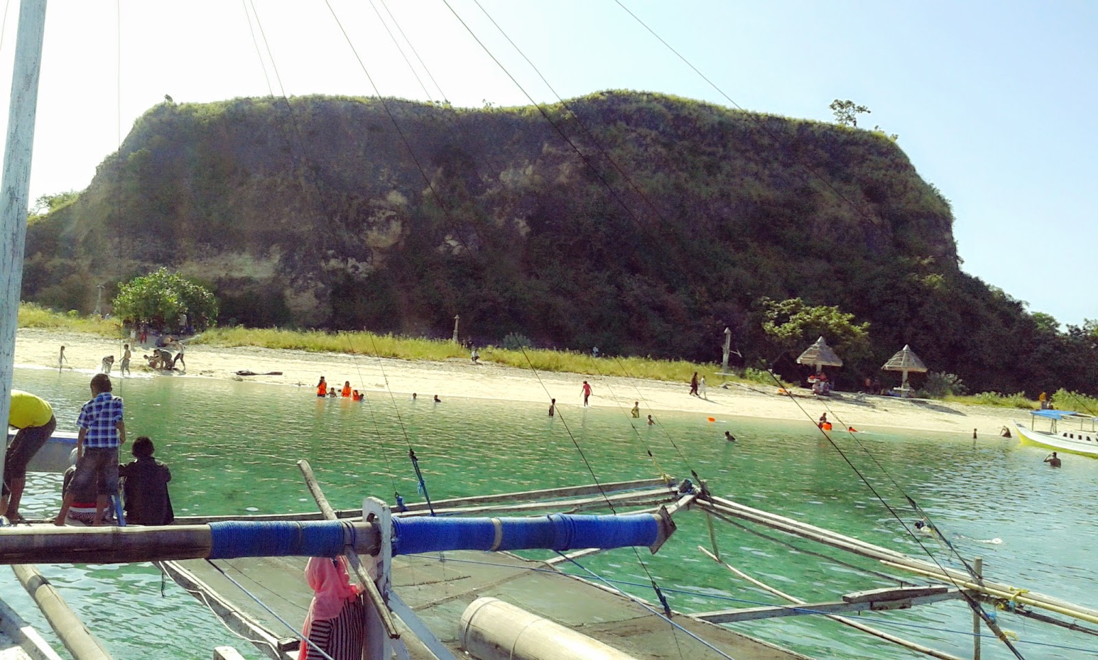 Taman Wisata Alam Laut (TWAL) 17 Pulau Riung