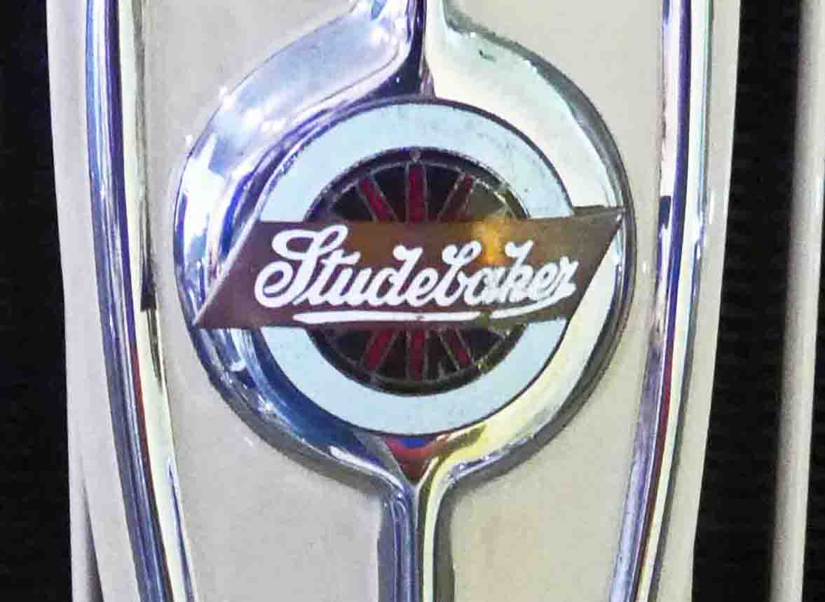 American Auto Emblems: STUDEBAKER