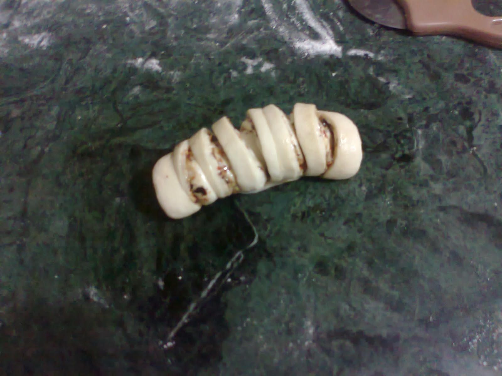 Prachi's veg kitchen: Italian Twist Roll