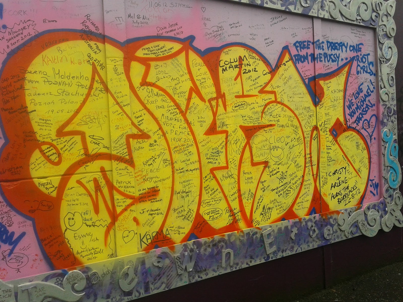 The Dublimat: Belfast's Graffiti wall