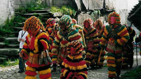 Tempo de crescer, tempo de aprender: Do Entrudo ao Carnaval
