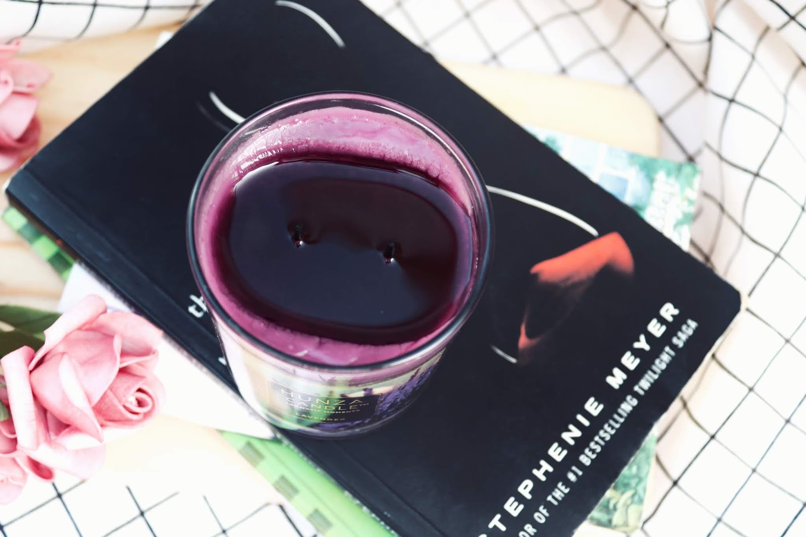 Scented Candles: Hunza Candles | Beauty & Dewdrop Blog