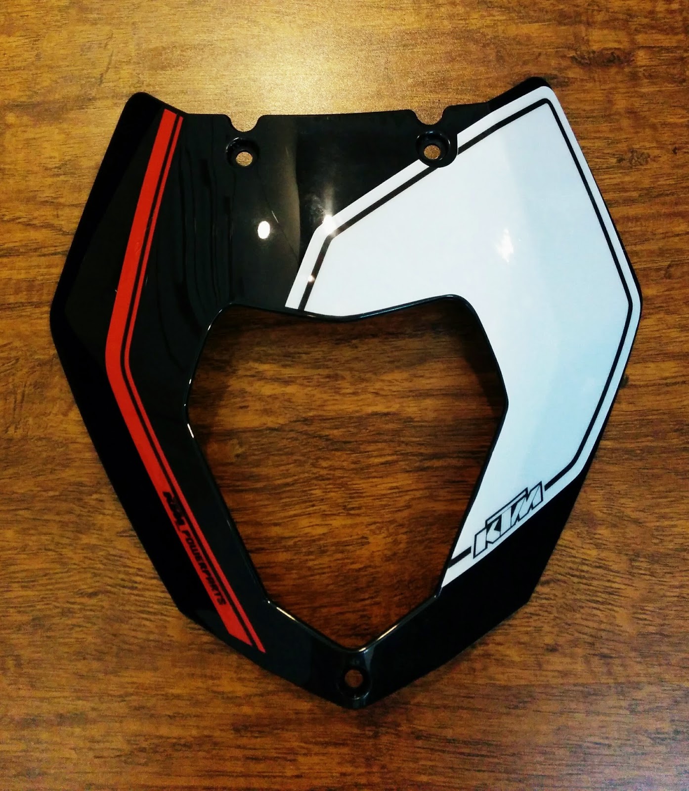 KTM 390 Duke - INDIA: 390 duke headlight mask in the box