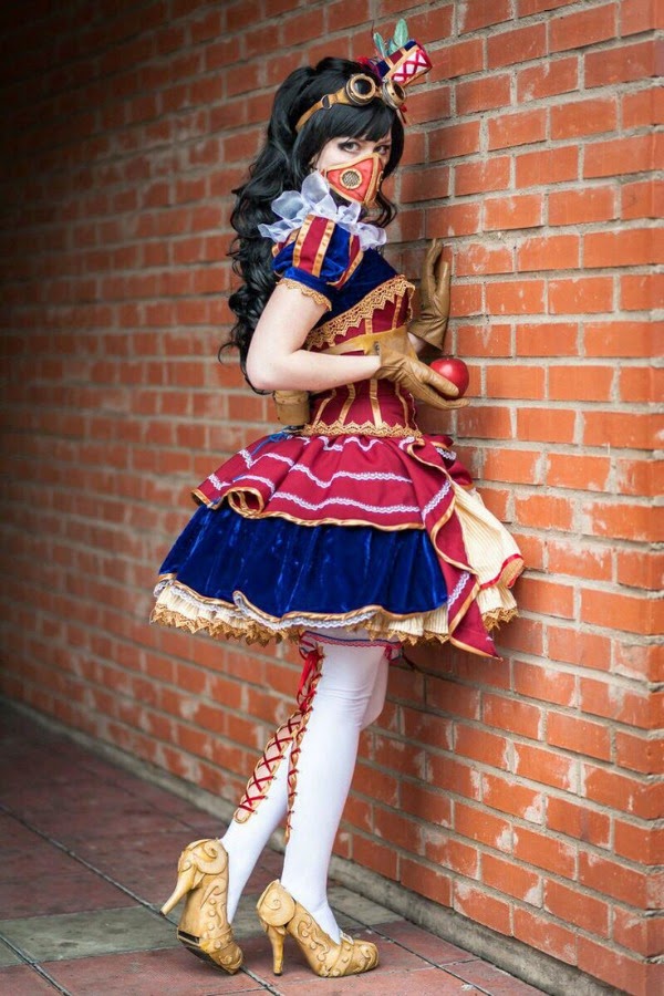 qisslove blog: Gadis Cosplay Yang Cantik Dan Hot (15 Gambar)