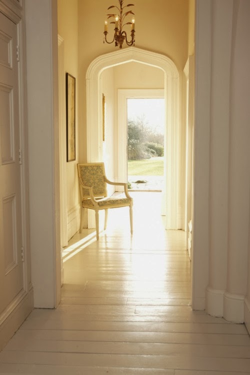 Roses and Rust: "Undecorating"