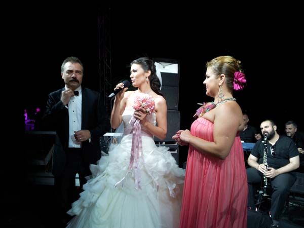 Melek Angun Kimdir? - Nette Buldum