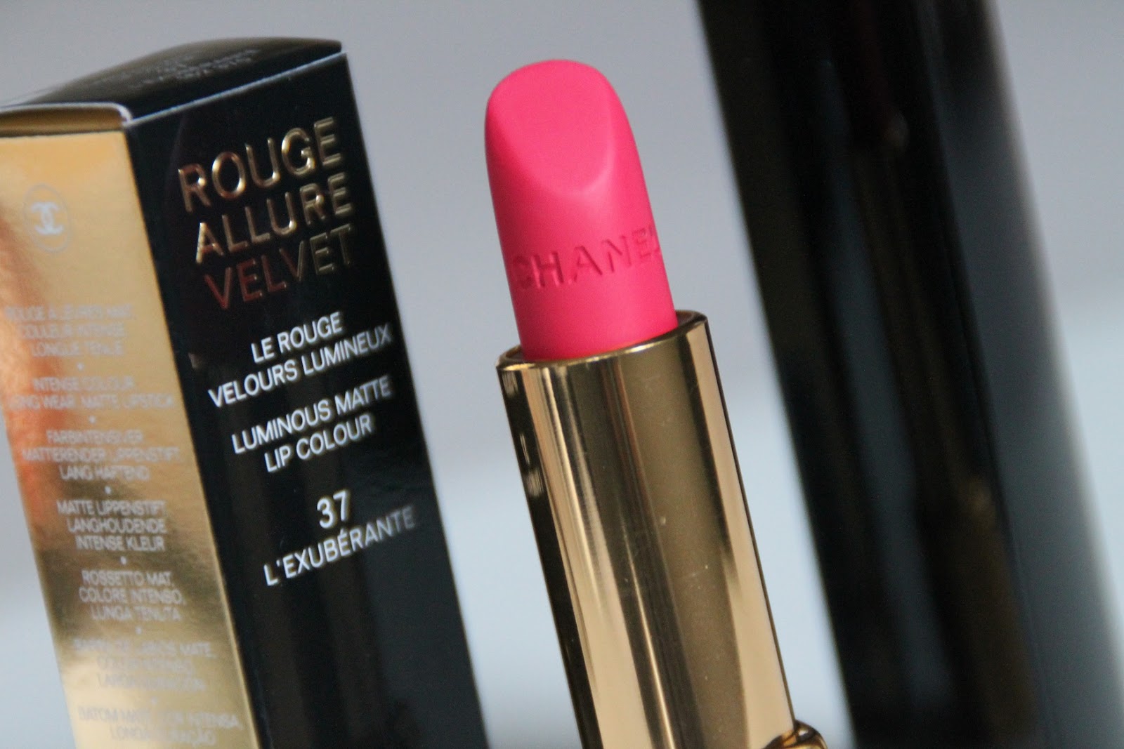 Crystal's Reviews: Chanel Rouge Allure Velvet 37