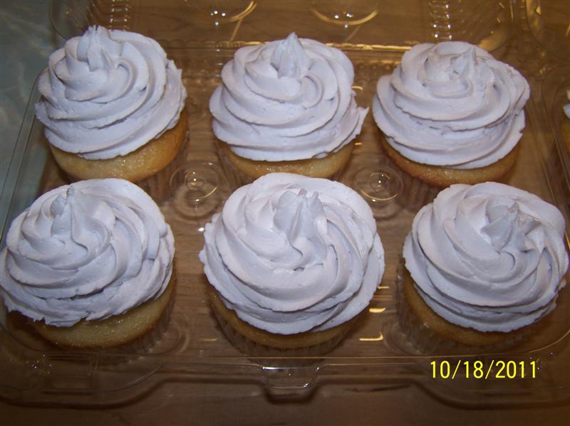 Susie's Home and Hobbies: I made my 56th Birthday Cake and Cupcakes!