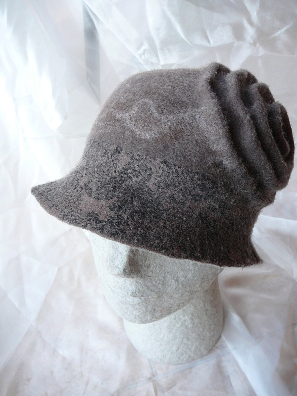 Bea-nemez: Újévi kalaphét