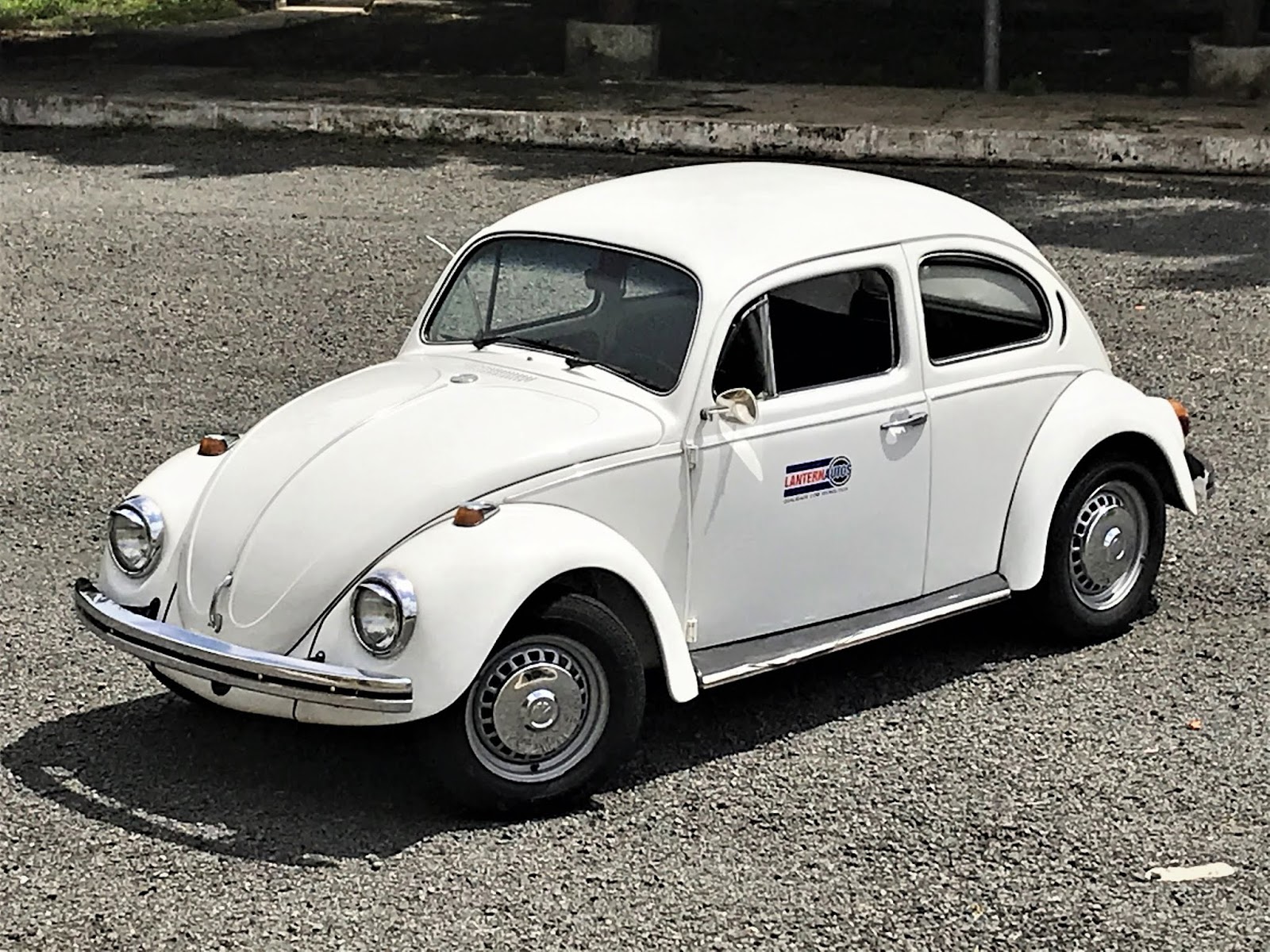 A sensação de dirigir um Volkswagen Fusca 1300L 1978!