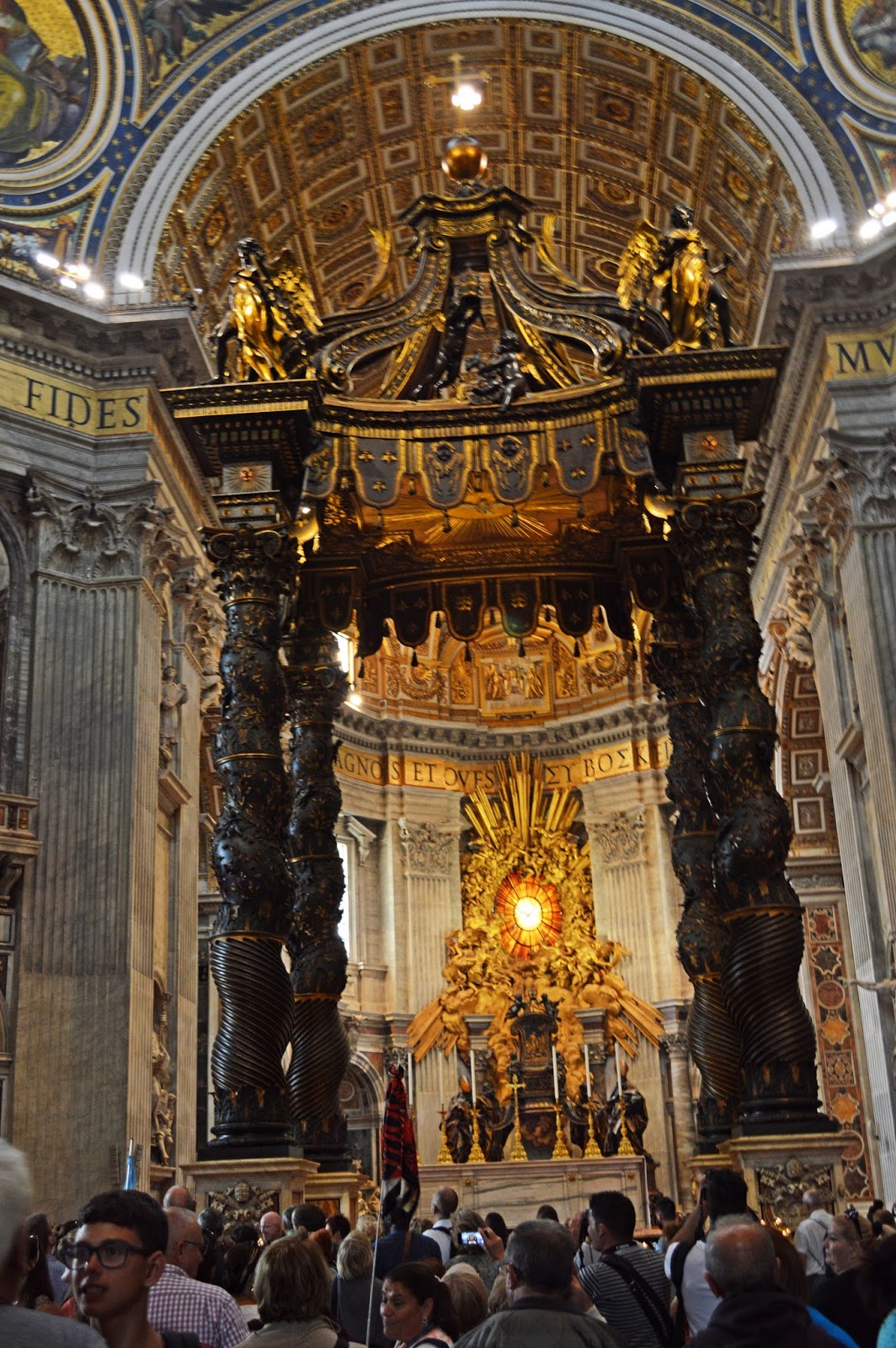 FOTOGRAFIAS DEL MUNDO: Interior del Templo de la Basílica de San Pedro ...