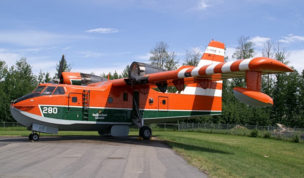 AVIÕES MILITARES: Viking (Bombardier/Canadair) (CL-515)/CL- 415/CL-215T ...