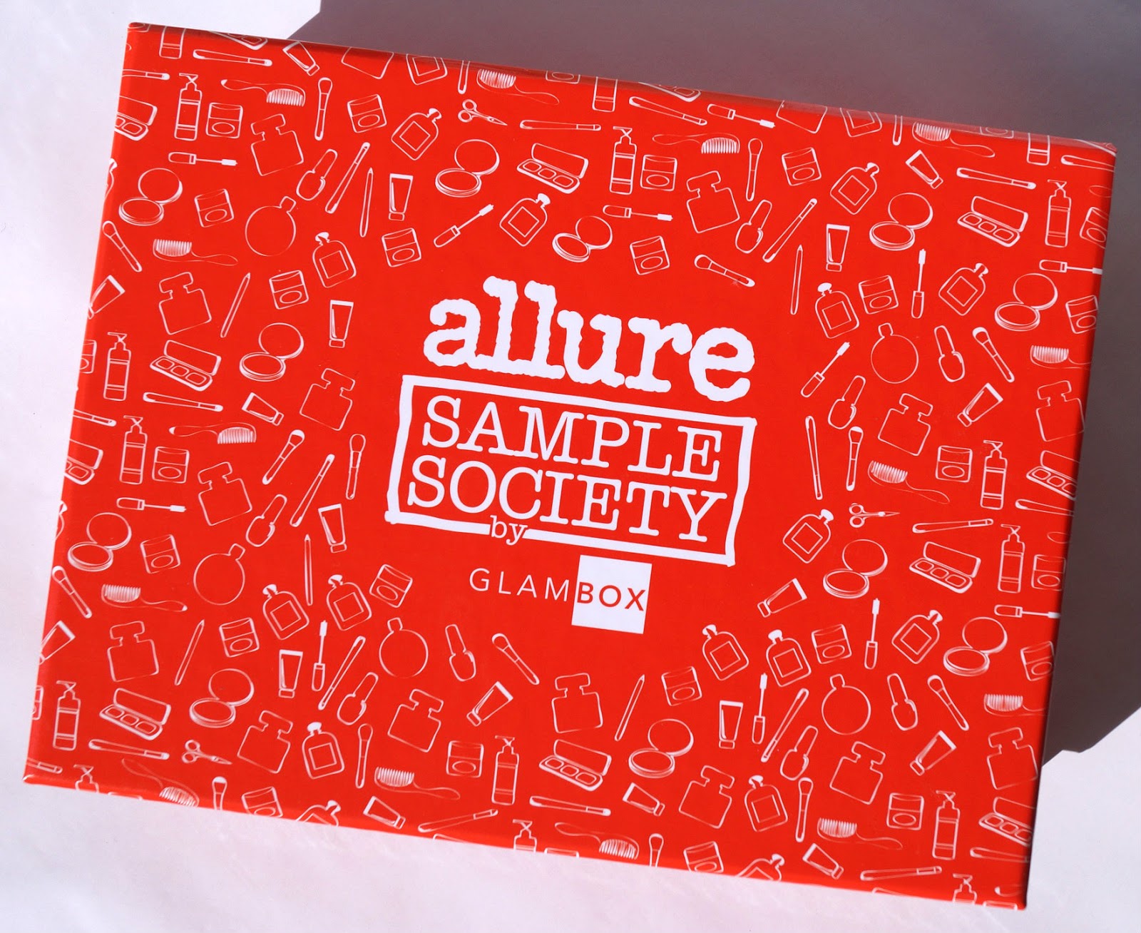 Beauty Unearthly: Allure Sample Society by Glambox апрель/отзывы