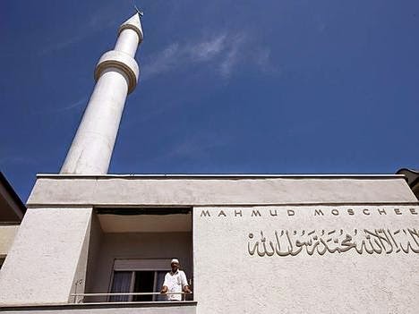 AHMADIYYA MOSQUE: Mahmud Mosque - Zurich Switzerland