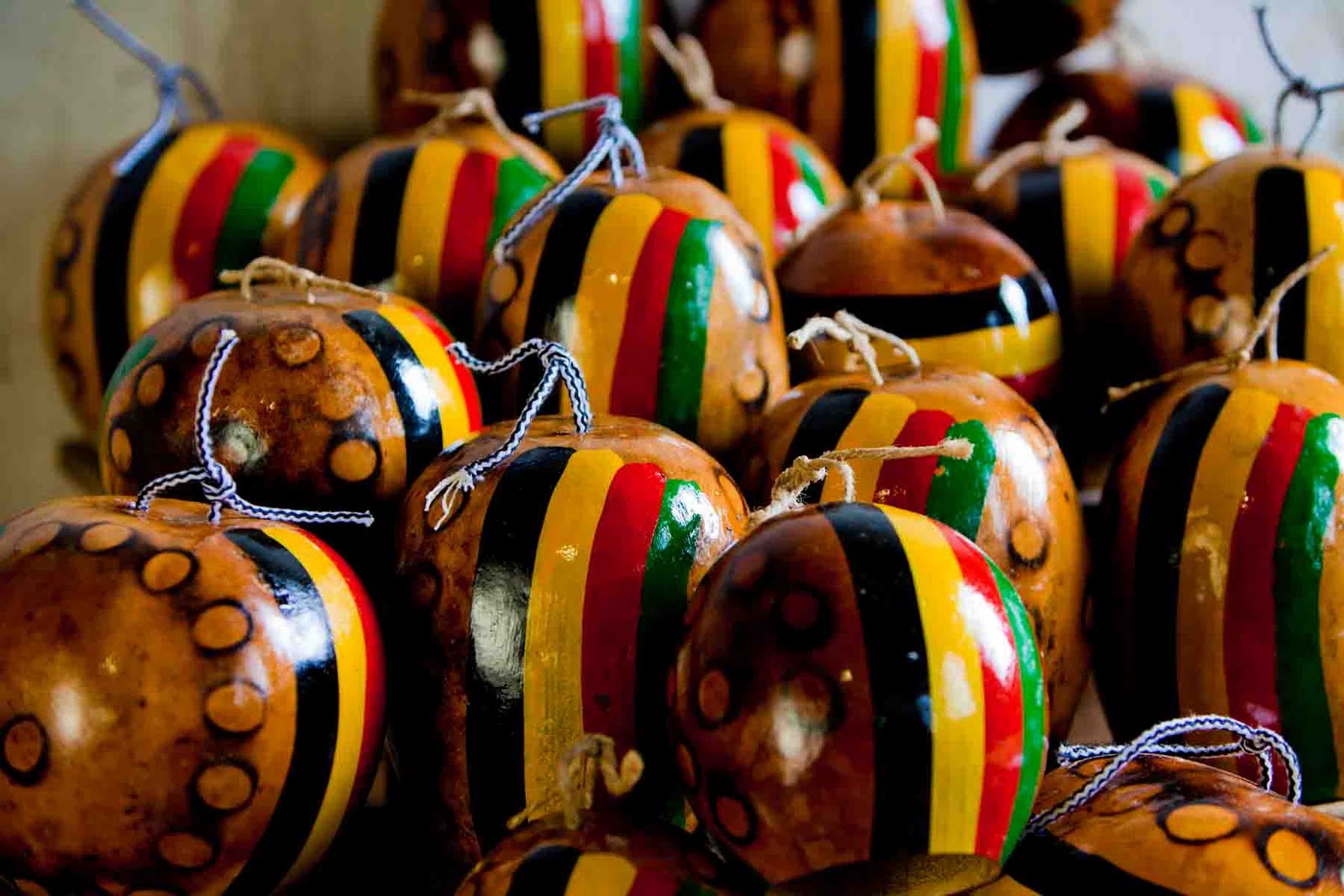 VALMIR DAS BIRIBAS: Cabaças: